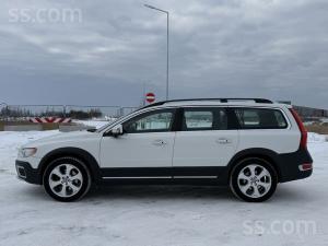 Balts Volvo XC70 2010 Liepāja, ar dzinēja tilpumu 2.40 L un nobraukumu 288 tūkst. km par 9500 €, foto 6 vietnē AUTOMOTO.COM.LV