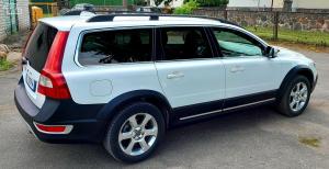 White Volvo XC70 2011 in Vilnius, with an engine capacity of 2.40 L and mileage of 373 thousand km for 6200 €, photo 16 on AUTOMOTO.COM.LV