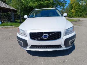 White Volvo XC70 2015 in Siauliai, with an engine capacity of 3.00 L and mileage of 201 thousand km for 13325 €, photo 3 on AUTOMOTO.COM.LV