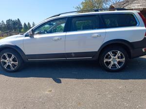 White Volvo XC70 2015 in Siauliai, with an engine capacity of 3.00 L and mileage of 201 thousand km for 13325 €, photo 6 on AUTOMOTO.COM.LV