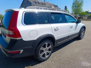 White Volvo XC70 2015 in Siauliai, with an engine capacity of 3.00 L and mileage of 201 thousand km for 13325 €, photo 9 on AUTOMOTO.COM.LV