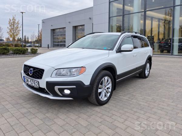 Balts Volvo XC70 2013 Rīga, ar dzinēja tilpumu 2.40 L un nobraukumu 160 tūkst. km par 13800 €, foto 1 vietnē AUTOMOTO.COM.LV