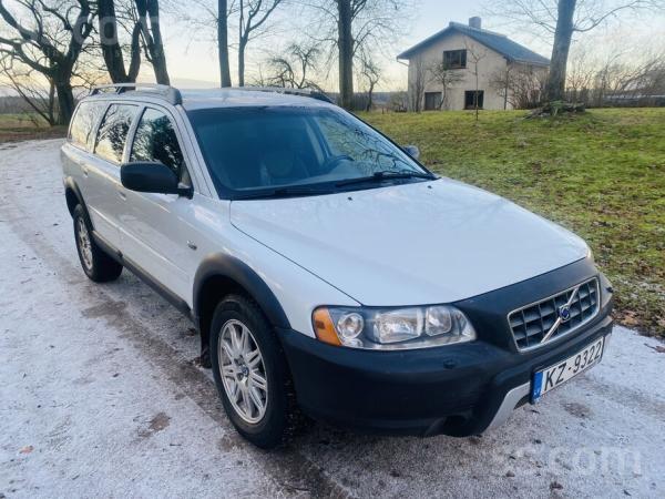 Balts Volvo XC70 2006 Jelgava, ar dzinēja tilpumu 2.40 L un nobraukumu 439 tūkst. km par 2650 €, foto 2 vietnē AUTOMOTO.COM.LV