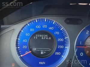 Balts Volvo XC70 2008 Jelgava, ar dzinēja tilpumu 2.40 L un nobraukumu 228 tūkst. km par 5100 €, foto 20 vietnē AUTOMOTO.COM.LV