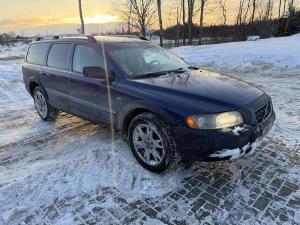 White Volvo XC70 2009 in Vilnius, with an engine capacity of 2.40 L and mileage of 336 thousand km for 4750 €, photo 2 on AUTOMOTO.COM.LV