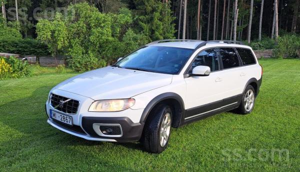 Balts Volvo XC70 2009 Valka, ar dzinēja tilpumu 2.40 L un nobraukumu 405 tūkst. km par 4600 €, foto 1 vietnē AUTOMOTO.COM.LV