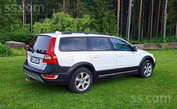 Balts Volvo XC70 2009 Valka, ar dzinēja tilpumu 2.40 L un nobraukumu 405 tūkst. km par 4600 €, foto 2 vietnē AUTOMOTO.COM.LV