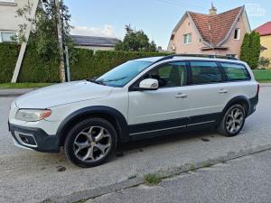 Balts Volvo XC70 2009 Kauņa, ar dzinēja tilpumu 3.20 L un nobraukumu 248 tūkst. km par 3100 €, foto  vietnē AUTOMOTO.COM.LV