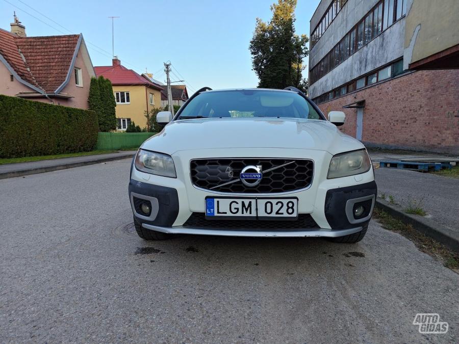 Balts Volvo XC70 2009 Kauņa, ar dzinēja tilpumu 3.20 L un nobraukumu 248 tūkst. km par 3100 €, foto 5 vietnē AUTOMOTO.COM.LV