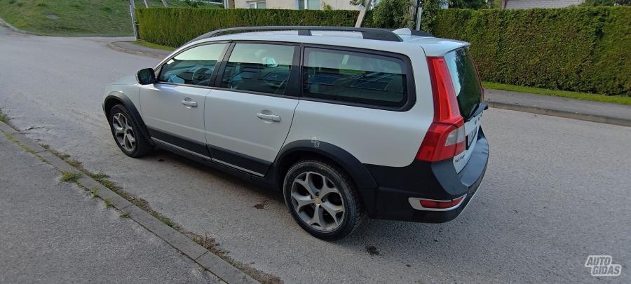 Balts Volvo XC70 2009 Kauņa, ar dzinēja tilpumu 3.20 L un nobraukumu 248 tūkst. km par 3100 €, foto 12 vietnē AUTOMOTO.COM.LV