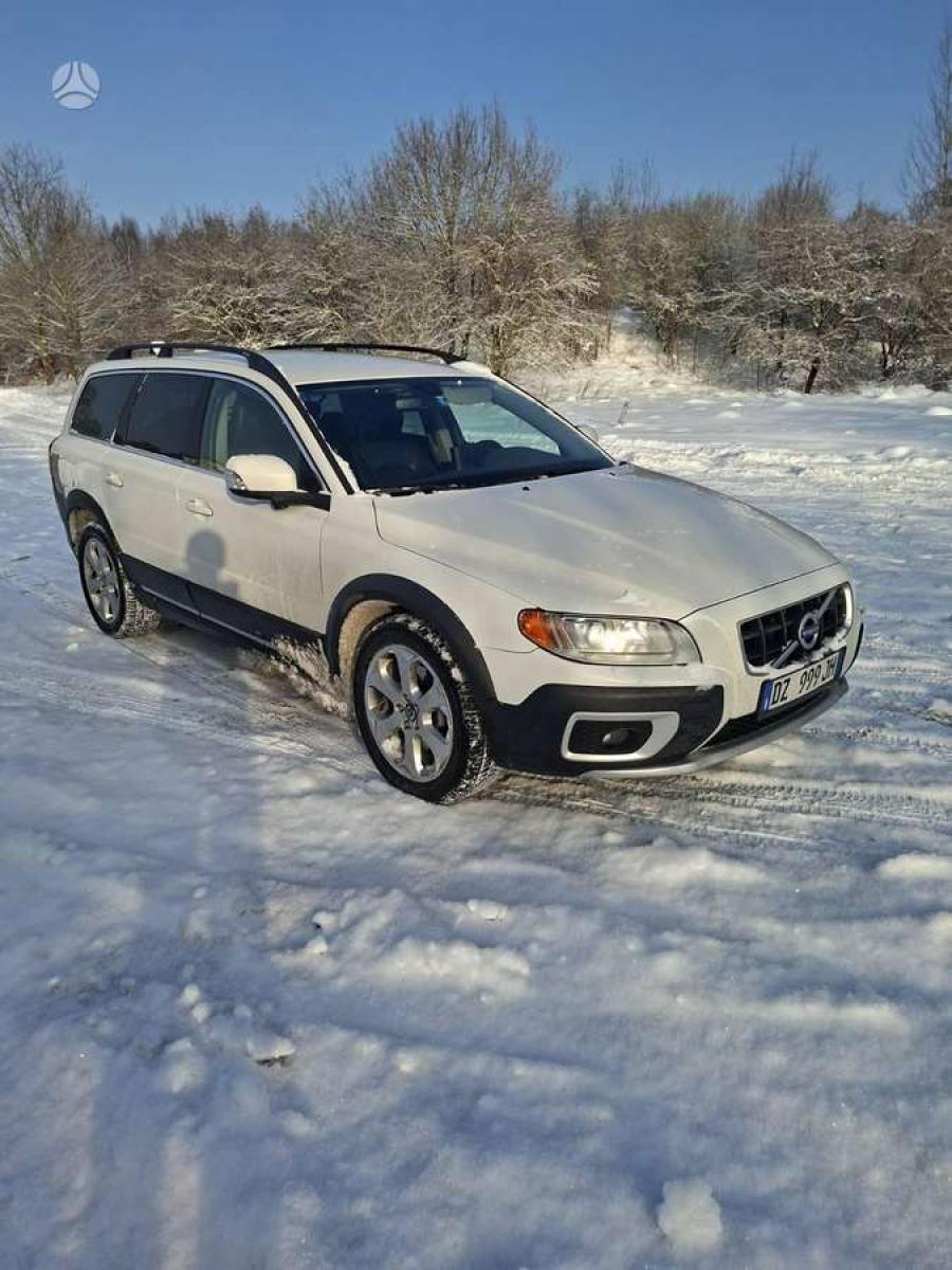 Balts Volvo XC70 2010 Kauņa, ar dzinēja tilpumu 2.40 L un nobraukumu 330 tūkst. km par 5800 €, foto 7 vietnē AUTOMOTO.COM.LV