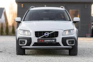 Balts Volvo XC70 2010 Jelgava, ar dzinēja tilpumu 2.40 L un nobraukumu 342 tūkst. km par 6500 €, foto 3 vietnē AUTOMOTO.COM.LV