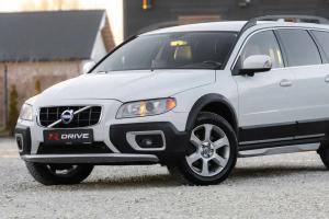 Balts Volvo XC70 2010 Jelgava, ar dzinēja tilpumu 2.40 L un nobraukumu 342 tūkst. km par 6500 €, foto 5 vietnē AUTOMOTO.COM.LV