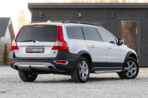Balts Volvo XC70 2010 Jelgava, ar dzinēja tilpumu 2.40 L un nobraukumu 342 tūkst. km par 6500 €, foto 8 vietnē AUTOMOTO.COM.LV