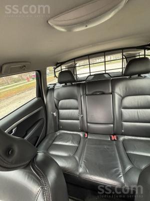 Balts Volvo XC70 2011 Valmiera, ar dzinēja tilpumu 2.40 L un nobraukumu 0 tūkst. km par 6150 €, foto 7 vietnē AUTOMOTO.COM.LV