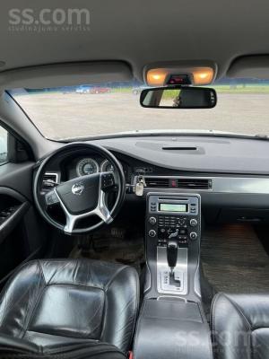 Balts Volvo XC70 2011 Valmiera, ar dzinēja tilpumu 2.40 L un nobraukumu 0 tūkst. km par 6150 €, foto 9 vietnē AUTOMOTO.COM.LV