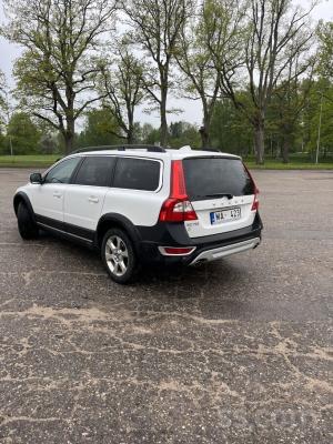 Balts Volvo XC70 2011 Valmiera, ar dzinēja tilpumu 2.40 L un nobraukumu 0 tūkst. km par 6150 €, foto 10 vietnē AUTOMOTO.COM.LV