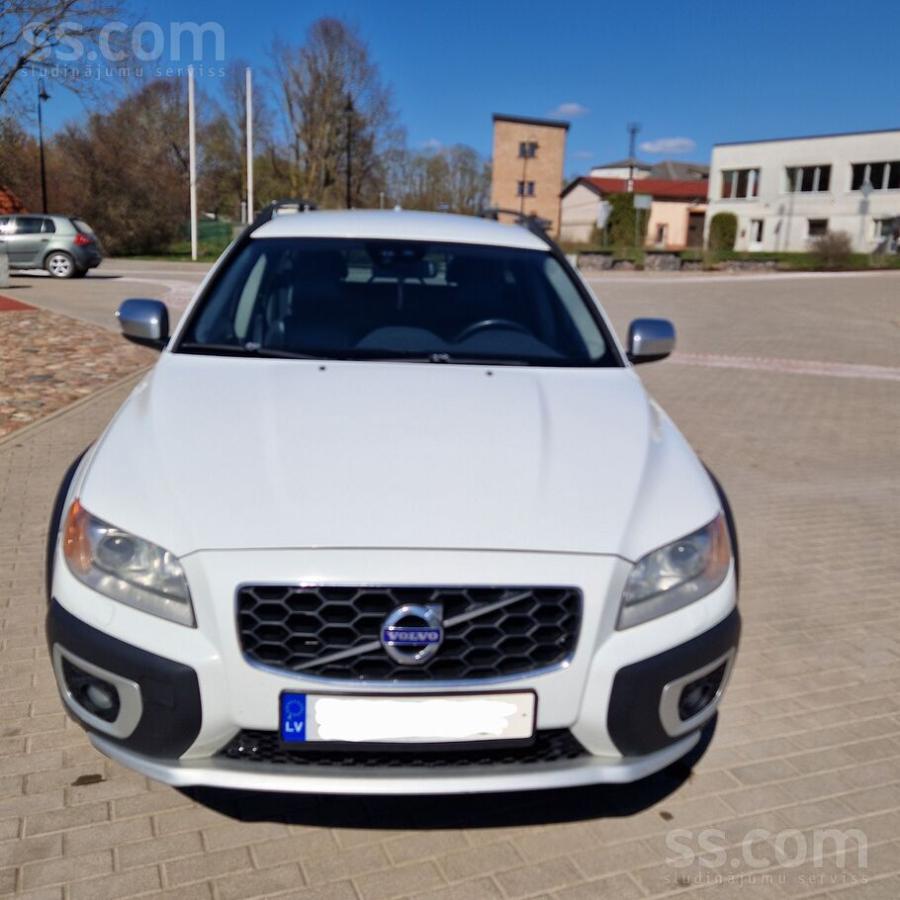 Balts Volvo XC70 2011 Bauska, ar dzinēja tilpumu 2.40 L un nobraukumu 480 tūkst. km par 7000 €, foto 5 vietnē AUTOMOTO.COM.LV