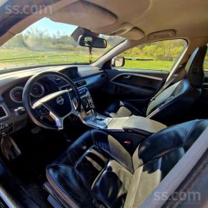 Balts Volvo XC70 2011 Bauska, ar dzinēja tilpumu 2.40 L un nobraukumu 480 tūkst. km par 7000 €, foto 10 vietnē AUTOMOTO.COM.LV