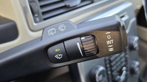 Balts Volvo XC70 2011 Panevēža, ar dzinēja tilpumu 2.40 L un nobraukumu 400 tūkst. km par 7450 €, foto 29 vietnē AUTOMOTO.COM.LV