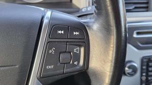 Balts Volvo XC70 2011 Panevēža, ar dzinēja tilpumu 2.40 L un nobraukumu 400 tūkst. km par 7450 €, foto 33 vietnē AUTOMOTO.COM.LV