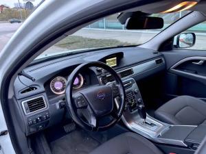 Balts Volvo XC70 2011 Rēzekne, ar dzinēja tilpumu 2.40 L un nobraukumu 332 tūkst. km par 7200 €, foto 10 vietnē AUTOMOTO.COM.LV