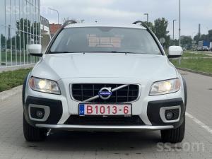 Balts Volvo XC70 2011 Rēzekne, ar dzinēja tilpumu 2.40 L un nobraukumu 334 tūkst. km par 7850 €, foto  vietnē AUTOMOTO.COM.LV