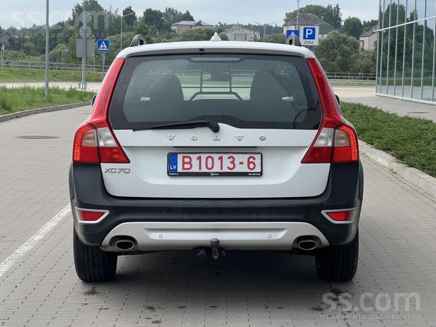 Balts Volvo XC70 2011 Rēzekne, ar dzinēja tilpumu 2.40 L un nobraukumu 334 tūkst. km par 7850 €, foto 7 vietnē AUTOMOTO.COM.LV
