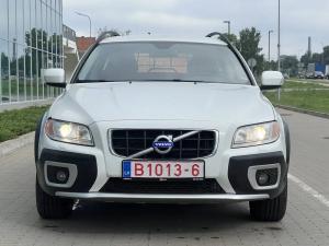 White Volvo XC70 2011 in Rezekne, with an engine capacity of 2.40 L and mileage of 334 thousand km for 7850 €, photo  on AUTOMOTO.COM.LV