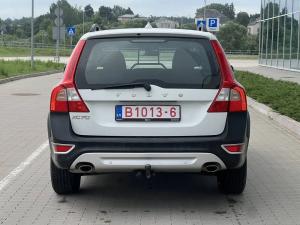 White Volvo XC70 2011 in Rezekne, with an engine capacity of 2.40 L and mileage of 334 thousand km for 7850 €, photo 7 on AUTOMOTO.COM.LV