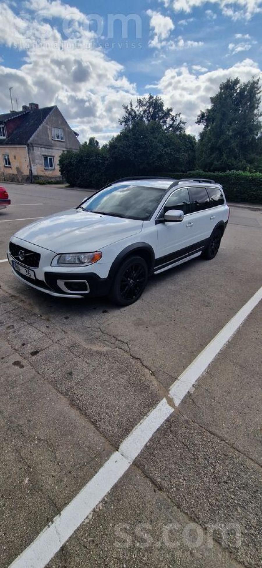 Balts Volvo XC70 2011 Bauska, ar dzinēja tilpumu 2.40 L un nobraukumu 0 tūkst. km par 6700 €, foto 3 vietnē AUTOMOTO.COM.LV