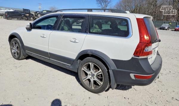 Balts Volvo XC70 2012 Viļņa, ar dzinēja tilpumu 3.00 L un nobraukumu 218 tūkst. km par 7200 €, foto 2 vietnē AUTOMOTO.COM.LV