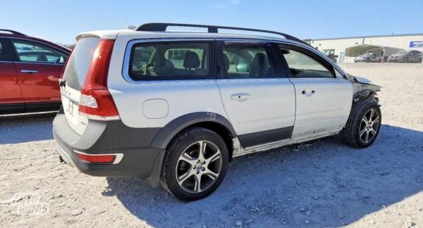 Balts Volvo XC70 2012 Viļņa, ar dzinēja tilpumu 3.00 L un nobraukumu 218 tūkst. km par 7200 €, foto 3 vietnē AUTOMOTO.COM.LV