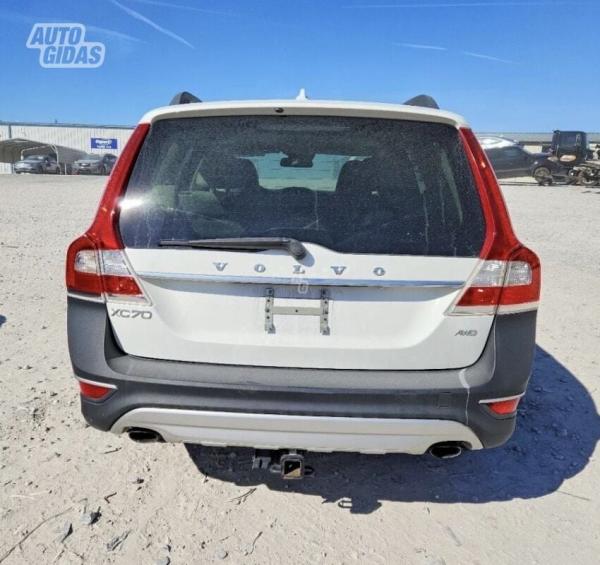 Balts Volvo XC70 2012 Viļņa, ar dzinēja tilpumu 3.00 L un nobraukumu 218 tūkst. km par 7200 €, foto 6 vietnē AUTOMOTO.COM.LV
