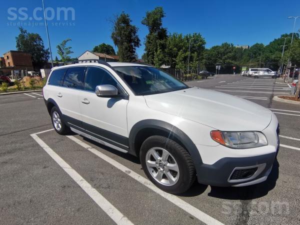 Balts Volvo XC70 2012 Rīga, ar dzinēja tilpumu 2.00 L un nobraukumu 310 tūkst. km par 6700 €, foto 1 vietnē AUTOMOTO.COM.LV