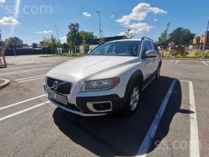 White Volvo XC70 2012 in Riga, with an engine capacity of 2.00 L and mileage of 310 thousand km for 6700 €, photo 3 on AUTOMOTO.COM.LV