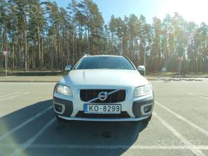 White Volvo XC70 2012 in Riga, with an engine capacity of 2.00 L and mileage of 310 thousand km for 7150 €, photo 3 on AUTOMOTO.COM.LV