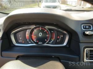 White Volvo XC70 2012 in Riga, with an engine capacity of 2.00 L and mileage of 310 thousand km for 7150 €, photo 10 on AUTOMOTO.COM.LV