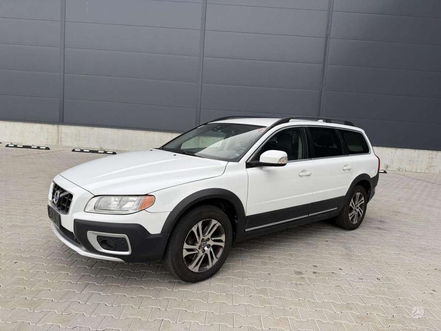 Balts Volvo XC70 2012 Šauļi, ar dzinēja tilpumu 1.98 L un nobraukumu 306 tūkst. km par 7200 €, foto 1 vietnē AUTOMOTO.COM.LV