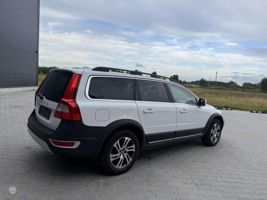 Balts Volvo XC70 2012 Šauļi, ar dzinēja tilpumu 1.98 L un nobraukumu 306 tūkst. km par 7200 €, foto 6 vietnē AUTOMOTO.COM.LV