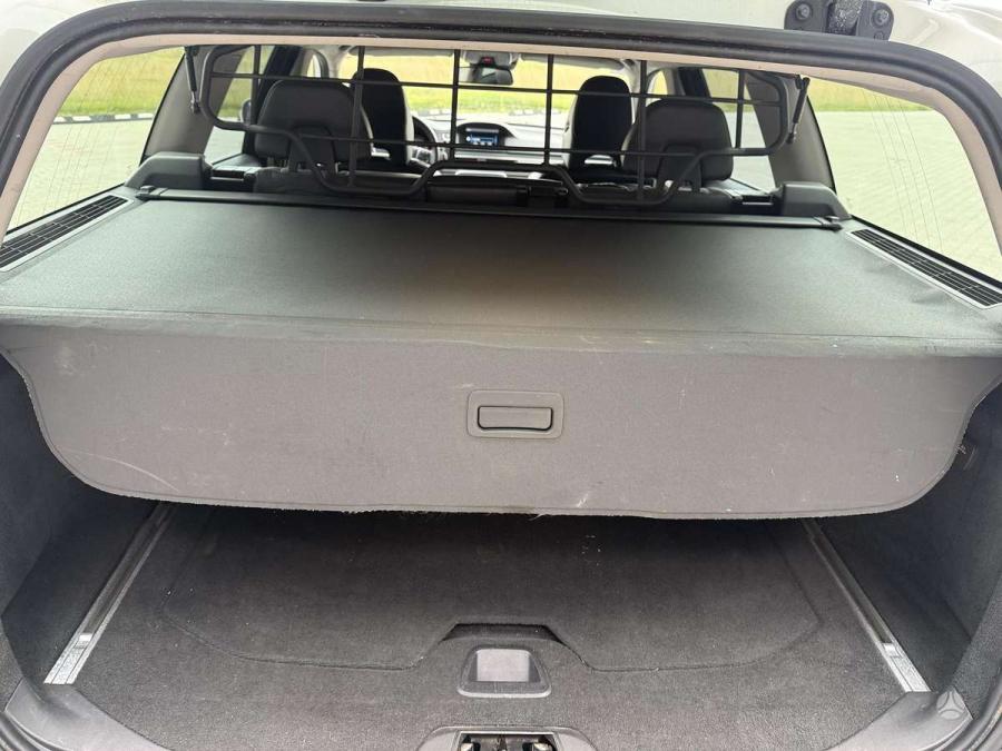 Balts Volvo XC70 2012 Šauļi, ar dzinēja tilpumu 1.98 L un nobraukumu 306 tūkst. km par 7200 €, foto 22 vietnē AUTOMOTO.COM.LV