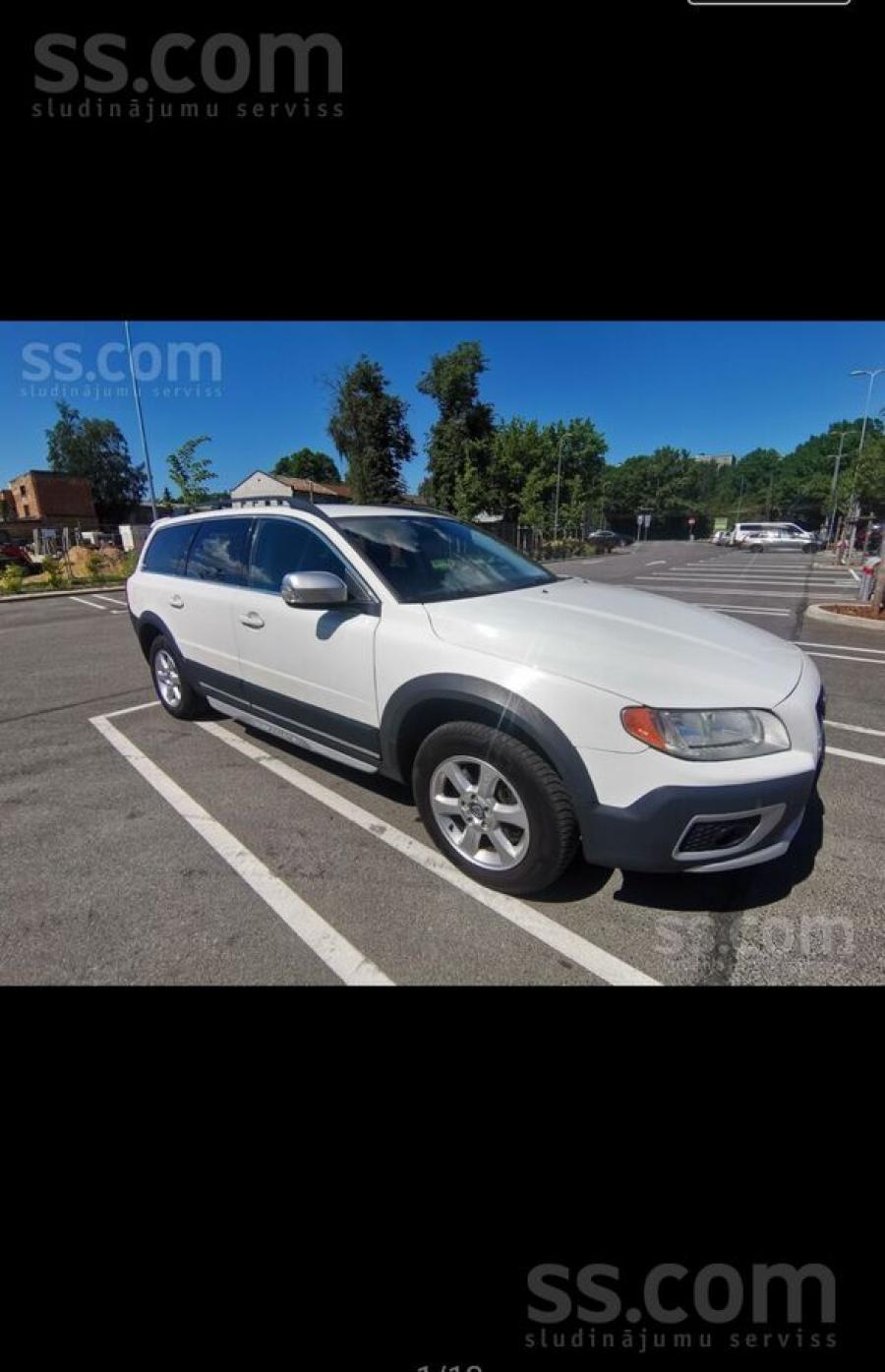 White Volvo XC70 2012 in Riga, with an engine capacity of 2.00 L and mileage of 319 thousand km for 7000 €, photo 1 on AUTOMOTO.COM.LV