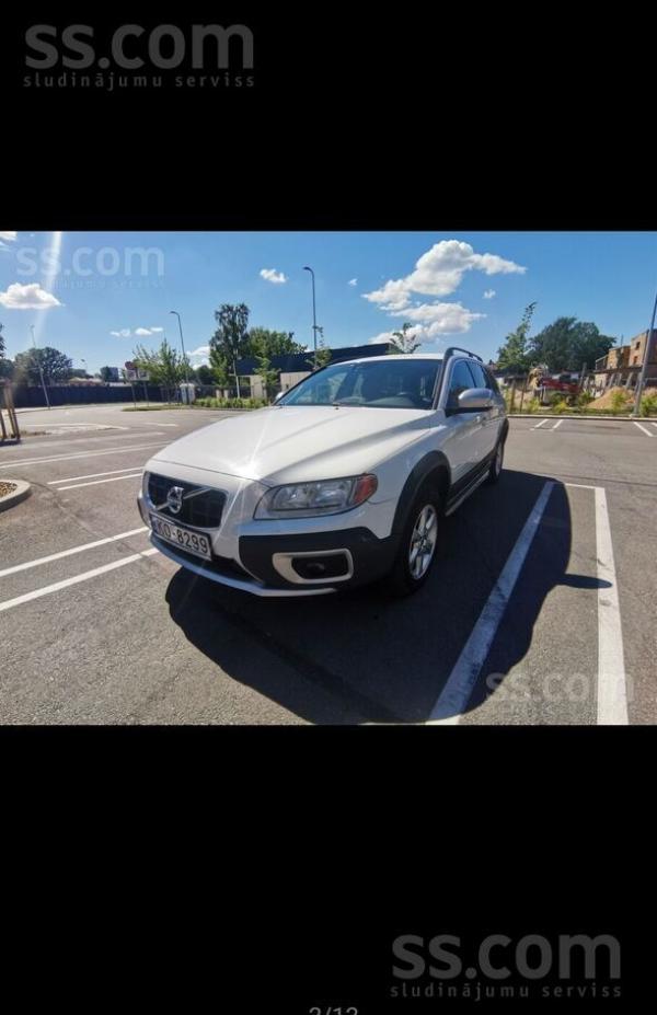 Balts Volvo XC70 2012 Rīga, ar dzinēja tilpumu 2.00 L un nobraukumu 319 tūkst. km par 7000 €, foto 3 vietnē AUTOMOTO.COM.LV