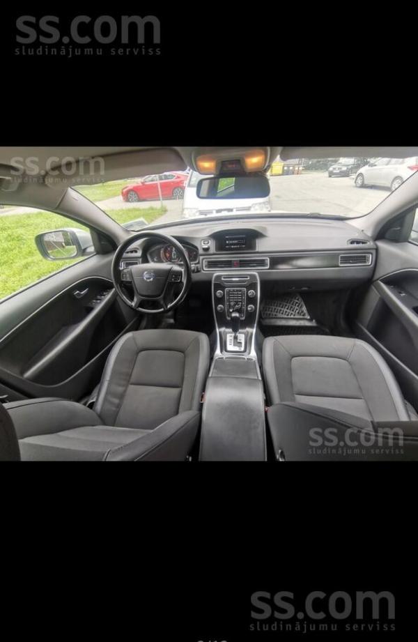 Balts Volvo XC70 2012 Rīga, ar dzinēja tilpumu 2.00 L un nobraukumu 319 tūkst. km par 7000 €, foto 9 vietnē AUTOMOTO.COM.LV