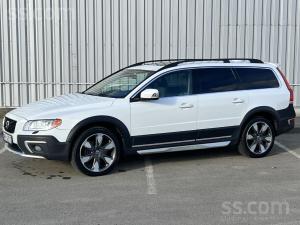 Balts Volvo XC70 2013 Rīga, ar dzinēja tilpumu 2.40 L un nobraukumu 318 tūkst. km par 10200 €, foto 3 vietnē AUTOMOTO.COM.LV