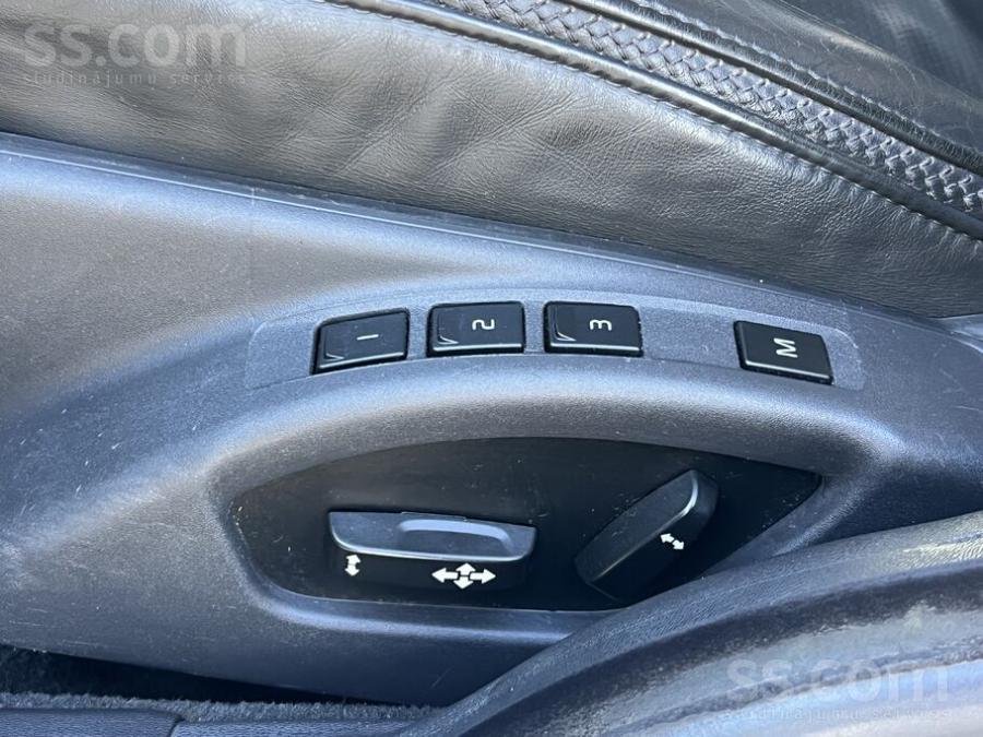 Balts Volvo XC70 2013 Rīga, ar dzinēja tilpumu 2.40 L un nobraukumu 318 tūkst. km par 10200 €, foto 13 vietnē AUTOMOTO.COM.LV
