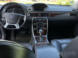 Balts Volvo XC70 2013 Rīga, ar dzinēja tilpumu 2.40 L un nobraukumu 318 tūkst. km par 10200 €, foto 14 vietnē AUTOMOTO.COM.LV