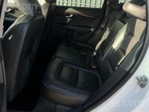 Balts Volvo XC70 2013 Rīga, ar dzinēja tilpumu 2.40 L un nobraukumu 318 tūkst. km par 10200 €, foto 24 vietnē AUTOMOTO.COM.LV