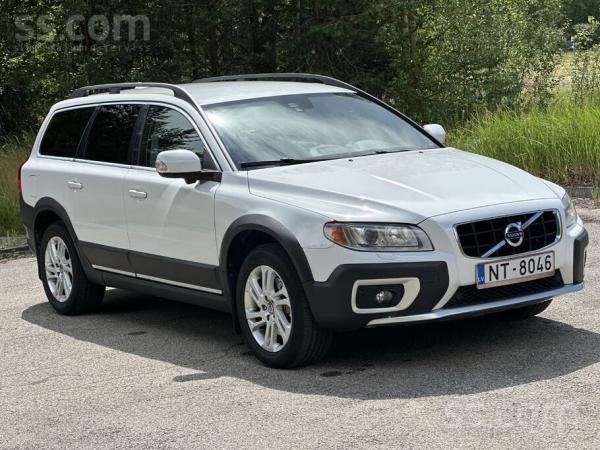 Balts Volvo XC70 2013 Rīga, ar dzinēja tilpumu 2.40 L un nobraukumu 265 tūkst. km par 11800 €, foto 5 vietnē AUTOMOTO.COM.LV