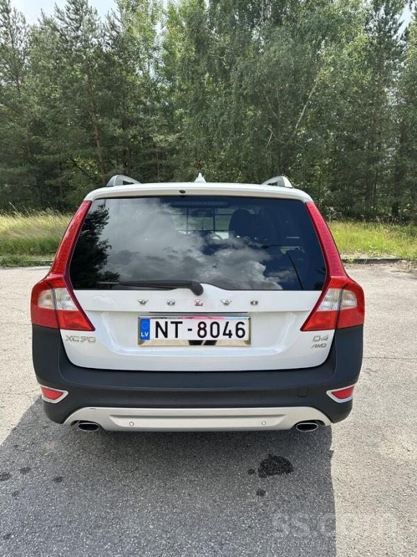 Balts Volvo XC70 2013 Rīga, ar dzinēja tilpumu 2.40 L un nobraukumu 265 tūkst. km par 11800 €, foto 6 vietnē AUTOMOTO.COM.LV